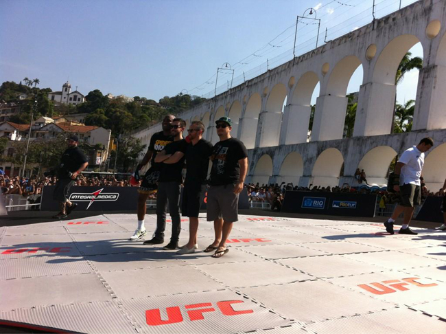 Fight Style: Who's Wearing What? October 14 2012 | FighterXFashion.com