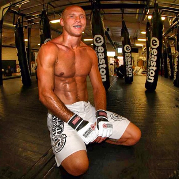 Fight Style: Who's Wearing What? August 26 2013 | FighterXFashion.com