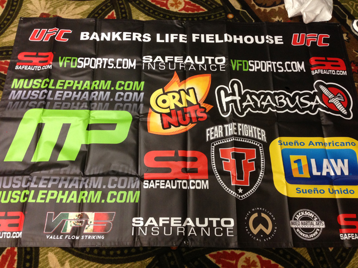 Erik Perez UFC Fight Night 27 Fight Shorts and Sponsor Banner Preview ...